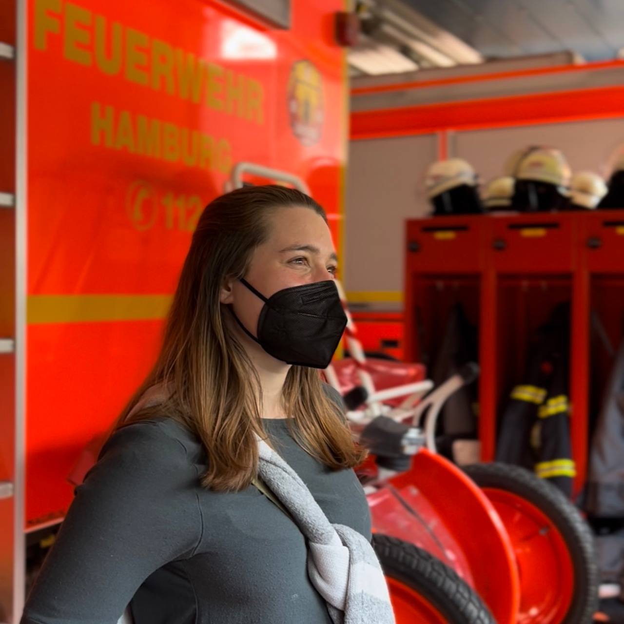 Besuch bei der Jugendfeuerwehr Lokstedt - Emilia "Milla" Fester